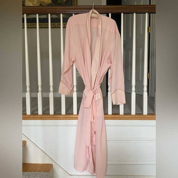Victoria's Secret | Intimates & Sleepwear | Vtg Victorias Secret Gold ...